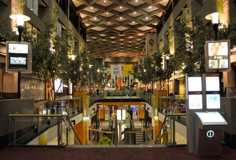 Complexe Desjardins - The Montreal Visitors Guide
